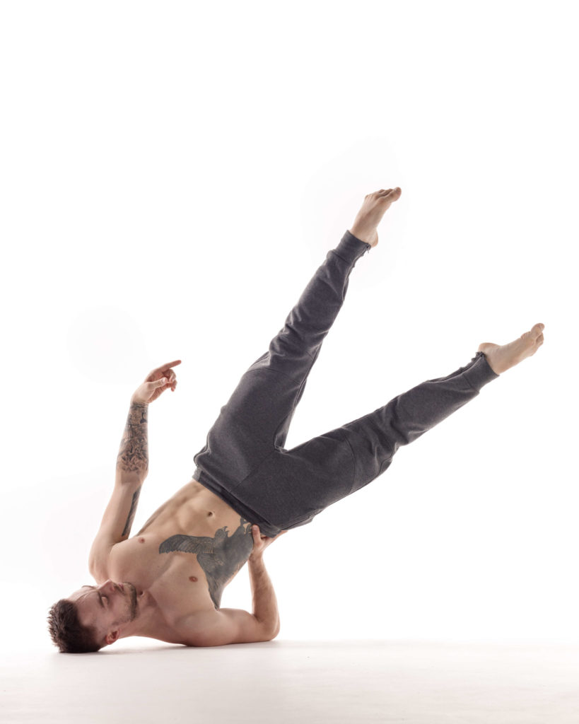 Modern Floorwork in Dancing - Pole Dance Classes